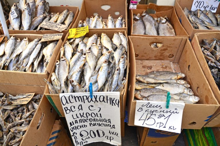 Ukrainian Snapshot: Privoz Market, Odessa, July 2013 | Food Perestroika