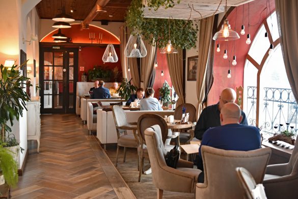 Restaurant Review: Nasha Rasha | Food Perestroika